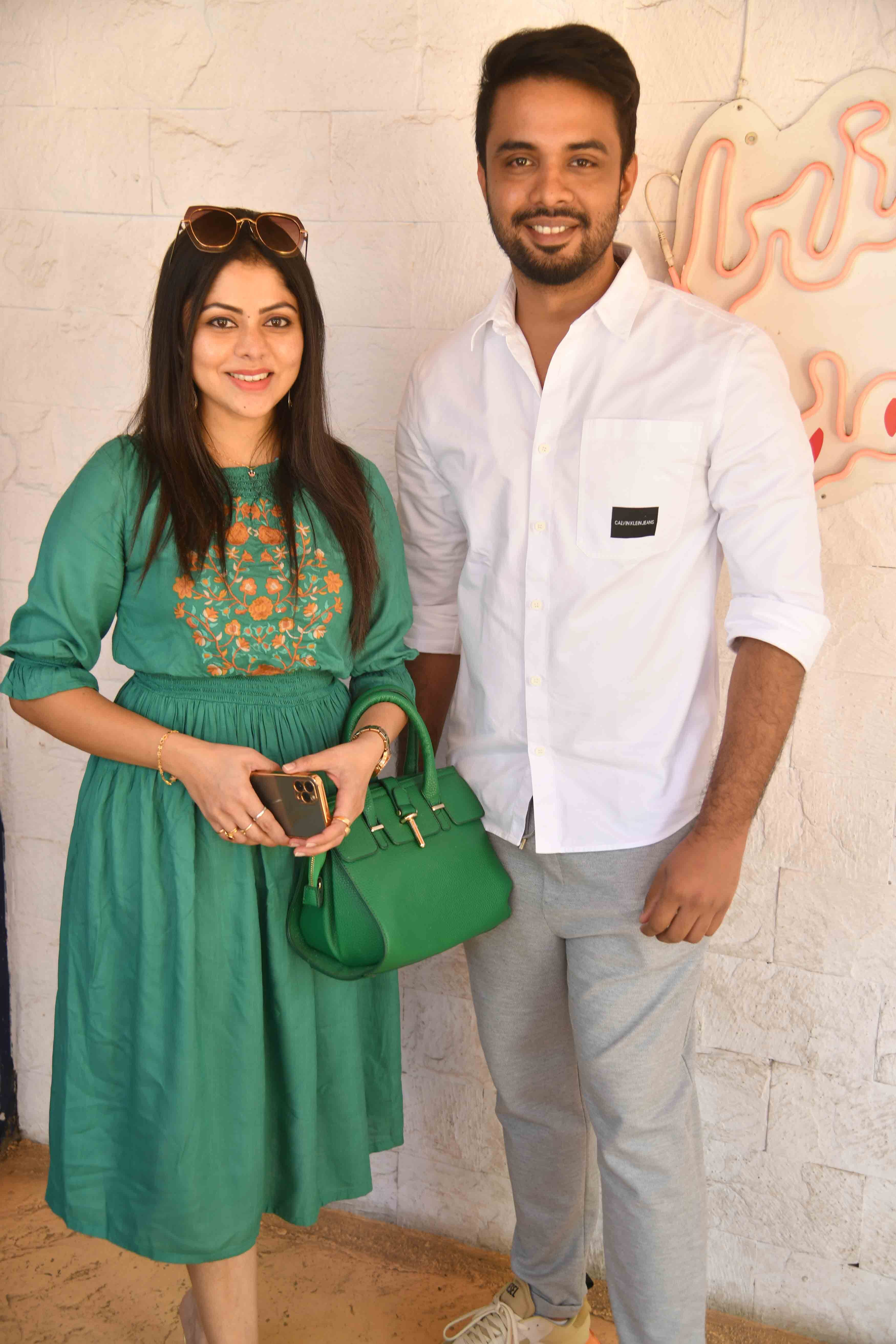 Family Pack Film Success Press Meet - Filmibeat