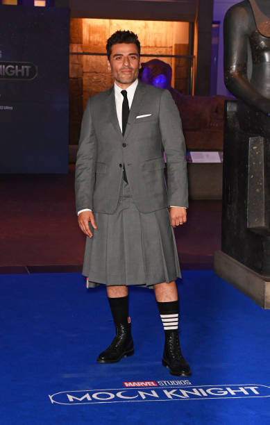 Fans Are Loving Oscar Issac's Look At London MoonKnight Premiere: Here ...