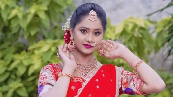 ಟ್ರೆಡಿಷನಲ್ ಡ್ರೆಸ್‌ನಲ್ಲಿ ಮಿಂಚಿದ ನಟಿ ಕೀರ್ತಿ ಕೇಶವ್ ಭಟ್ | Karthika Deepam ...