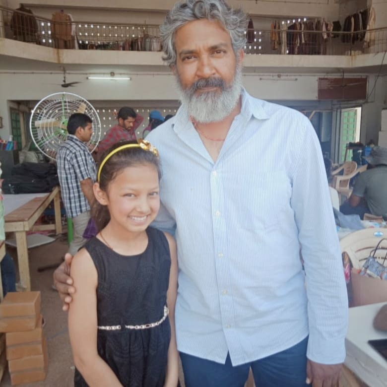 Twinkle Sharmaa : RRR బాలనటి ట్వింకిల్‌ శర్మ ఎంత అందంగా ఉందో చూశారా ...