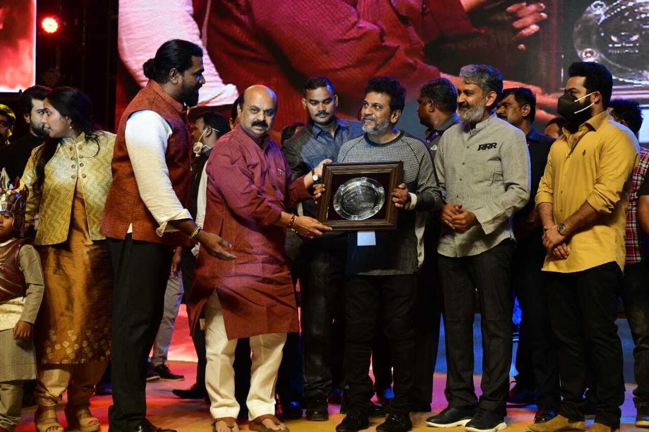 RRR Movie Pre Release Event In Chikkaballapur - Filmibeat