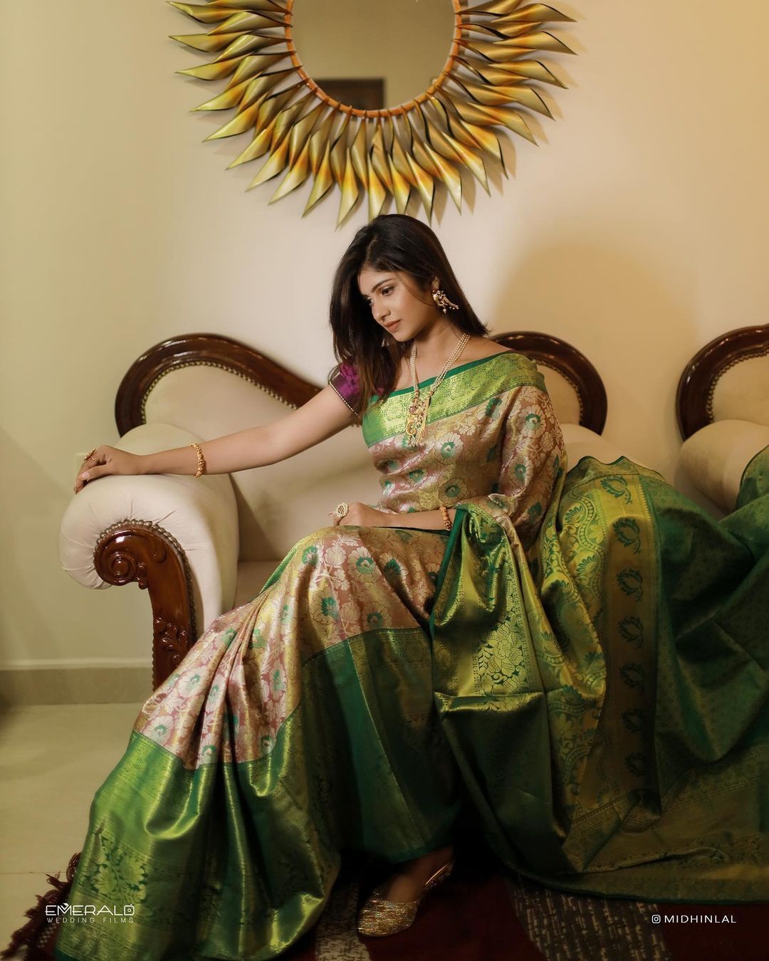 സാരിയില്‍ സുന്ദരിയായി കുടുംബവിളക്ക് താരം; ഫോട്ടോഷൂട്ട് വൈറല്‍ ആവുന്നു ...