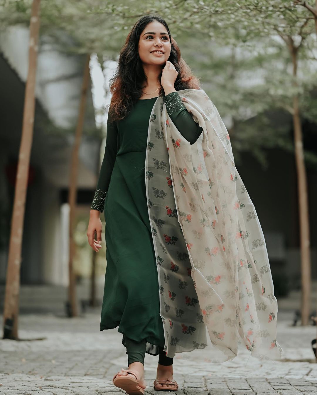 സിമ്പിള്‍ ലുക്കില്‍ സുന്ദരിയായി ദർശന ദാസ്, ചിത്രങ്ങള്‍ കാണാം | TV Actress Darshana Das New ...