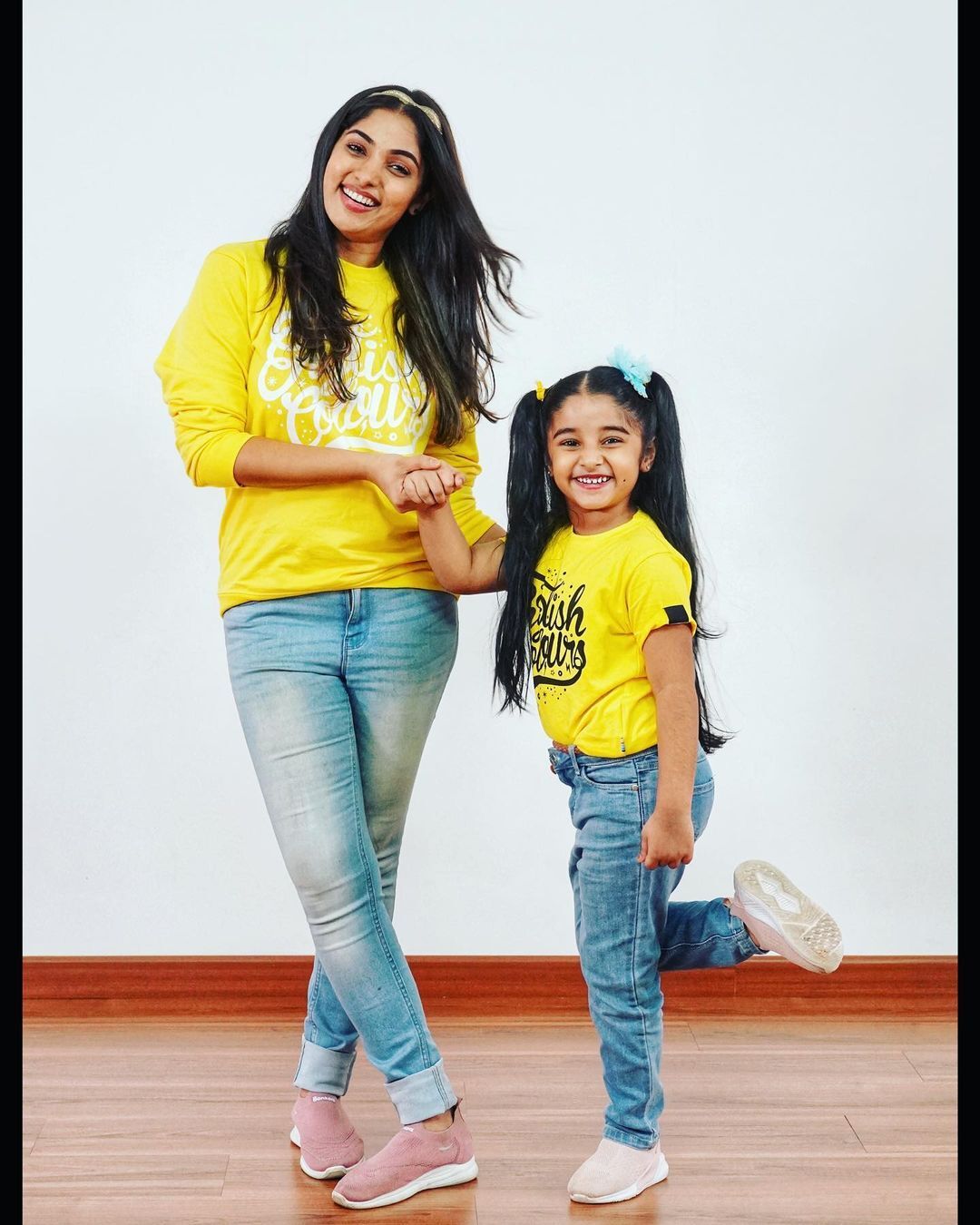 ഈസ്റ്റർ സ്പെഷ്യൽ, മകളുമൊത്ത് മുക്തയുടെ ക്യൂട്ട് ഫോട്ടോഷൂട്ട് | Actress ...