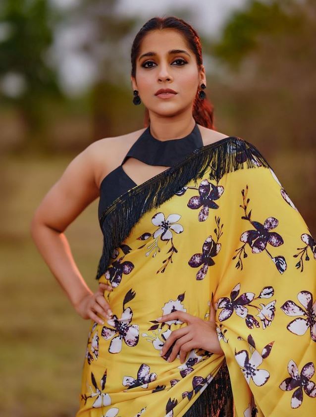 Anchor Rashmi: యాంకర్ రష్మీ అందాల జాతర.. చీరకట్టులోనూ సెగలు రేపేలా ...