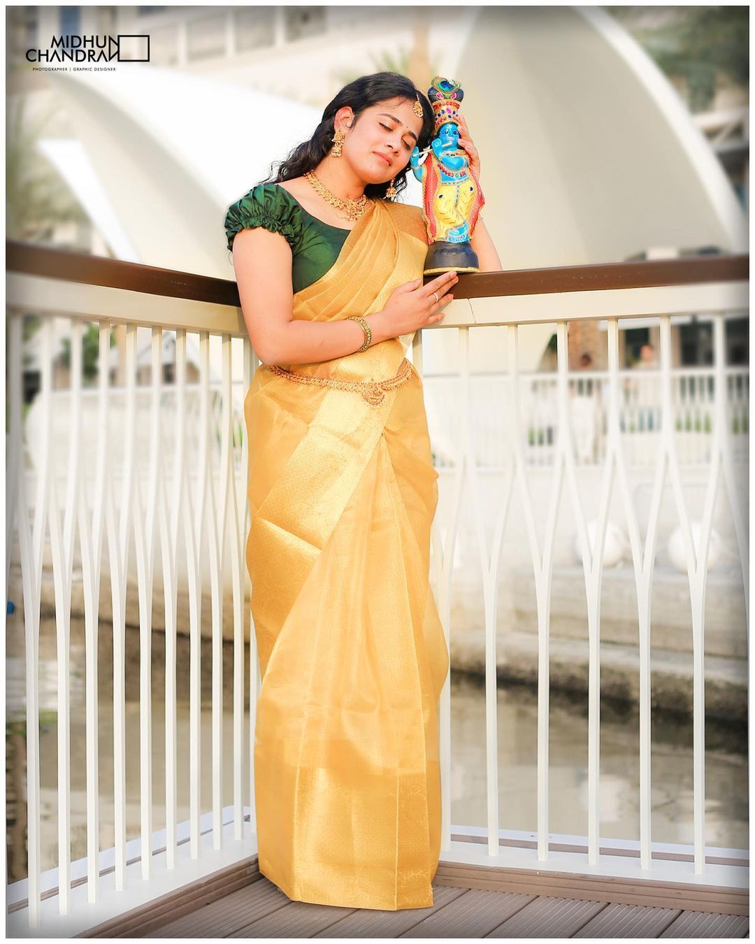 കൃഷ്ണന്റെ വിഗ്രഹവുമായി നയന, വിഷു സ്പെഷ്യല്‍ ചിത്രം കാണാം | Archana 31 ...