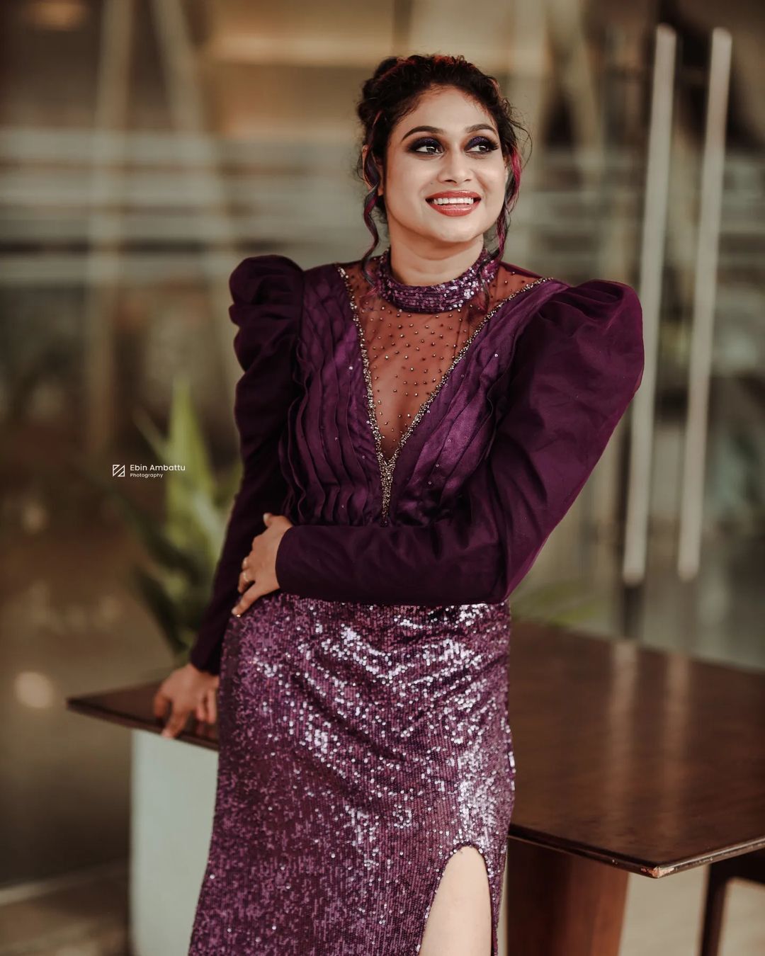 ബിഗ് ബോസില്‍നിന്ന് ഔട്ട് ആയെങ്കിലെന്താ, ജാനകി ഫോട്ടോഷൂട്ടില്‍ പുലിതന്നെ ...