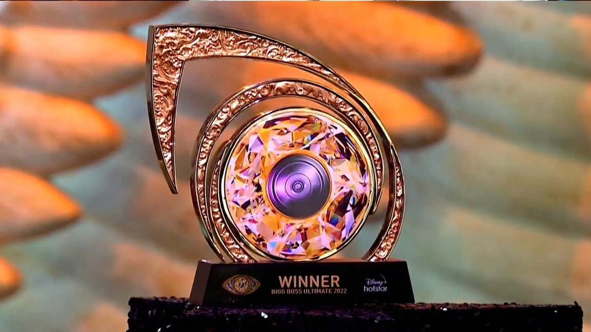 Bigg Boss Ultimate Finale photos...விட்டதை பிடித்த பாலா... கொண்டாட்ட ...