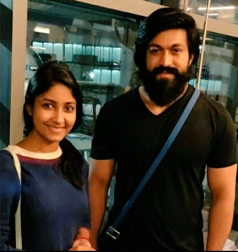 Archana Jois : కేజిఎఫ్ వరల్డ్ లో రాఖీ తల్లి రియల్ లైఫ్ పిక్స్.. ఎంత ...