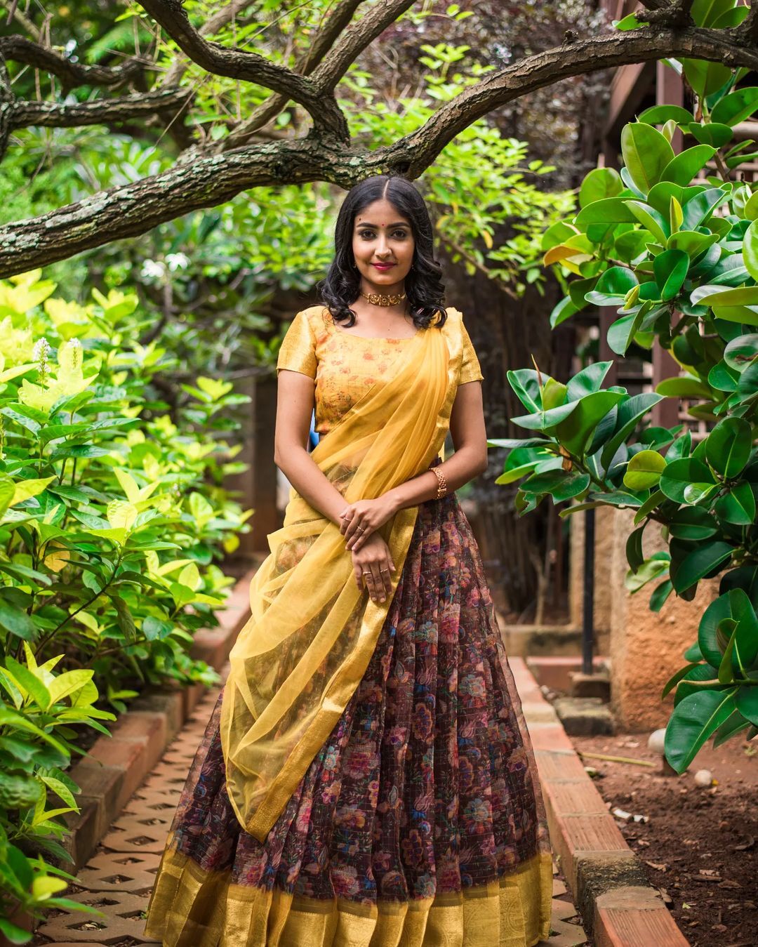 Archana Jois : కేజిఎఫ్ వరల్డ్ లో రాఖీ తల్లి రియల్ లైఫ్ పిక్స్.. ఎంత ...