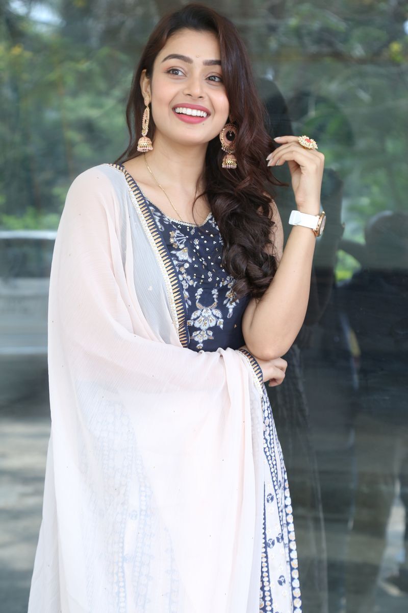 Moksha Photos: Find Latest HD Images, Pictures, Stills & Pics - Filmibeat