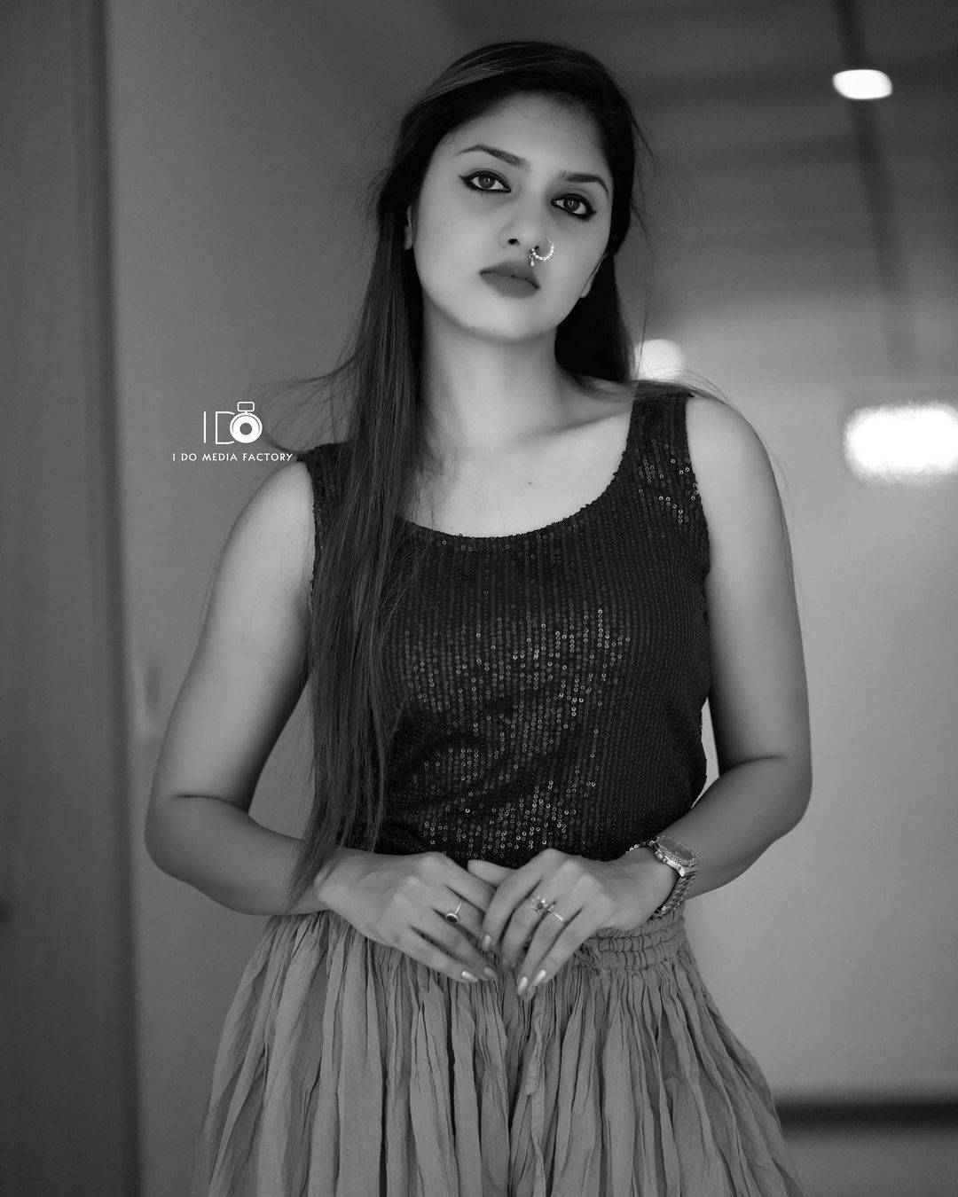 ക്യൂട്ട് ലുക്കില്‍ ഗായത്രി സുരേഷ്; ട്രോളന്മാര്‍ക്ക് കയ്യടിക്കാം ...