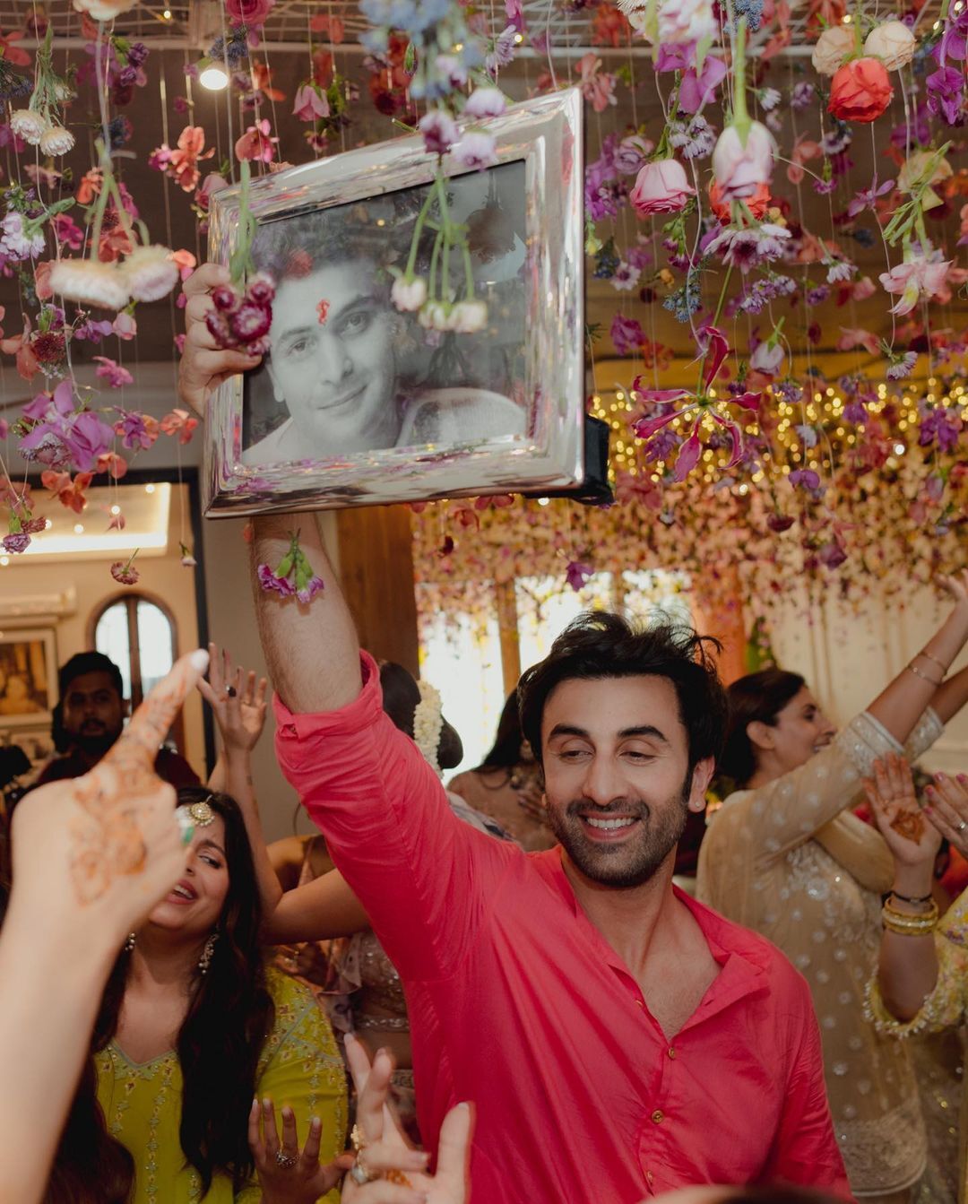 New Inside Pictures From Ranbir Kapoor Alia Bhatt Wedding | Alia Gets ...