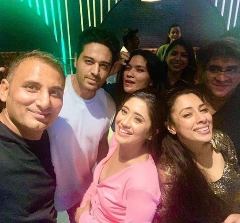 Rupali Ganguly Birthday Party Pics: Shivangi Joshi, Gaurav Khanna ...