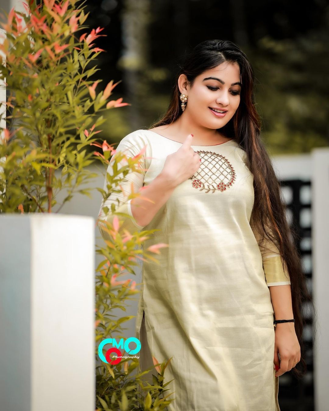 സിംപിൾ സ്റ്റൈലിൽ മാൻവി, സീരിയൽ നടിയുടെ മനോഹരമായ ഫോട്ടോസിതാ | Serial ...