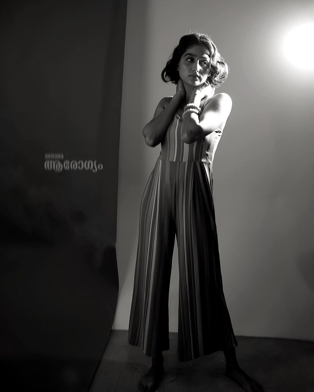 സിമ്പിൾ സ്റ്റൈലിൽ അനശ്വര രാജൻ, നടിയുടെ ക്യൂട്ട് ചിത്രങ്ങളിതാ | Young ...