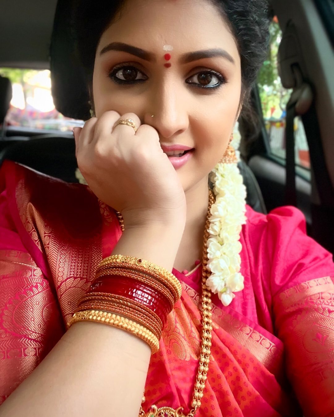 ದಿವ್ಯಾ ಶ್ರೀಧರ್ ಮನಮೋಹಕ ಫೋಟೊ ಶೂಟ್! | Aactress Divya Sridhar Saree Photos ...