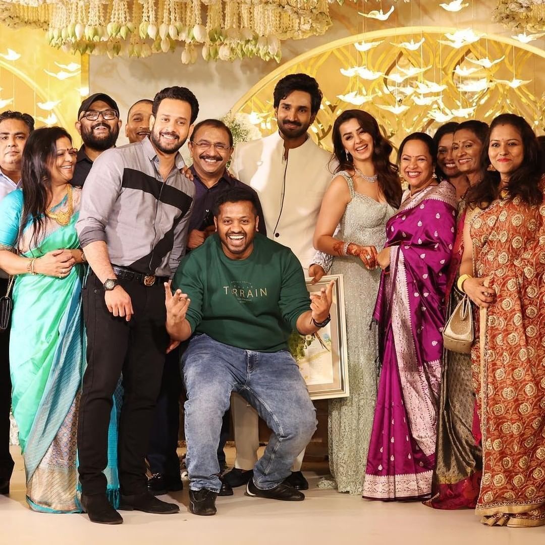 Actor Aadhi Pinisetty and Nikki Galrani Marriage Photos - Filmibeat