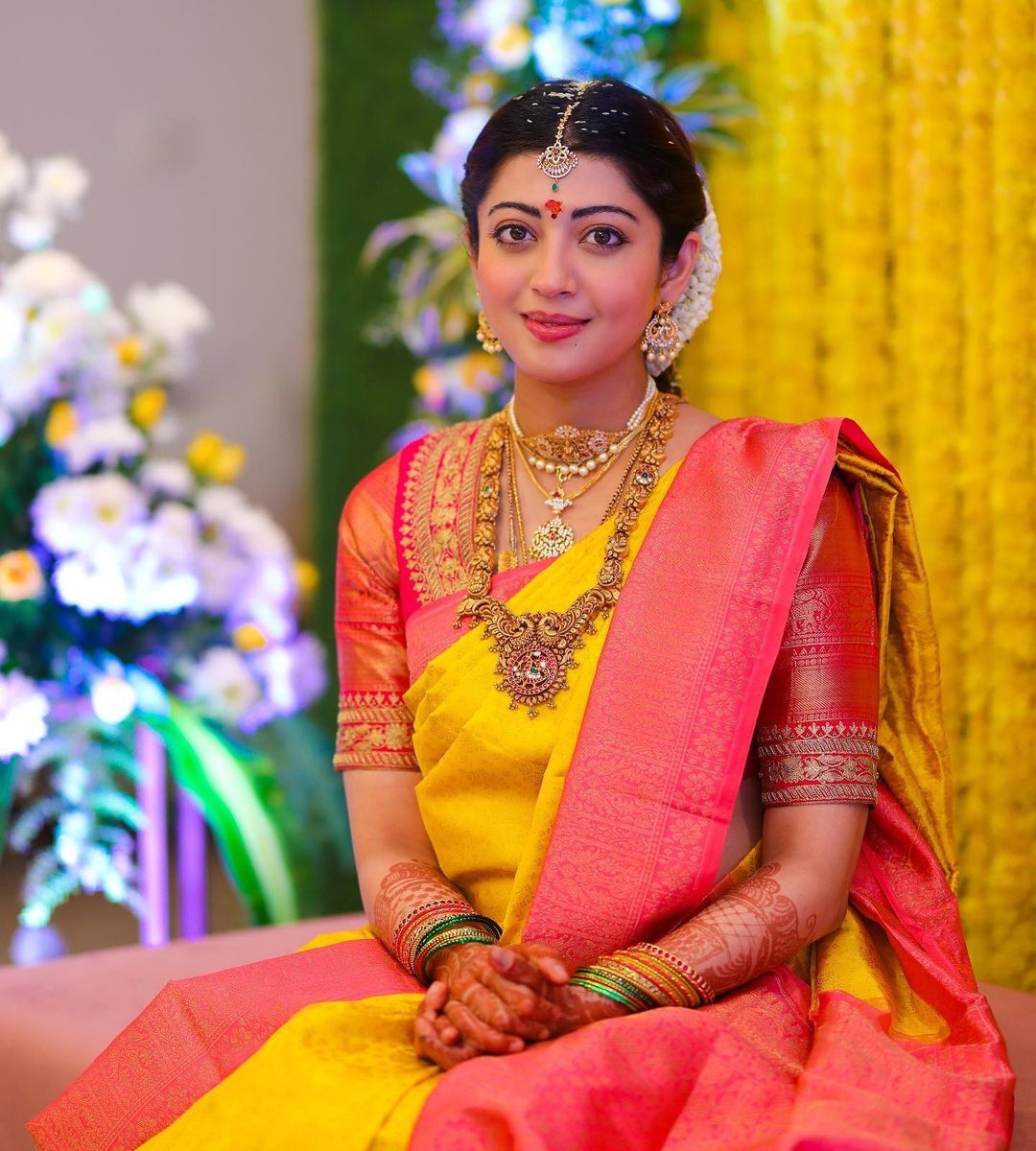 ಬೇಬಿ ಬಂಪ್ ಪೋಟೊಶೂಟ್ ಮಾಡಿಸಿದ ನಟಿ ಪ್ರಣಿತಾ ಸುಭಾಷ್ | Actress Pranitha ...