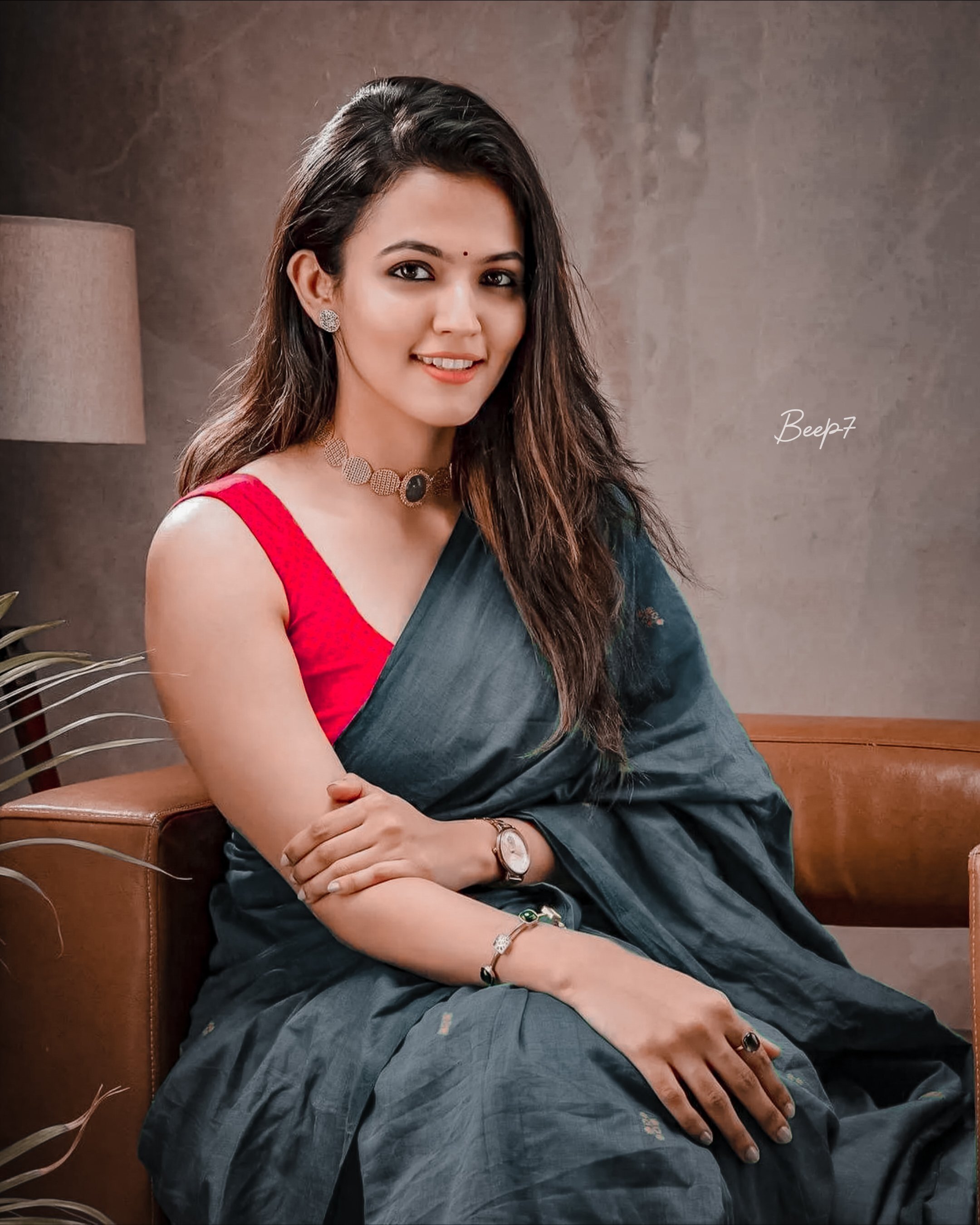 அழகாய் இருக்கிறாய்... பயமாய் இருக்கிறது... ரசிகர்களின் வேற லெவல் ...