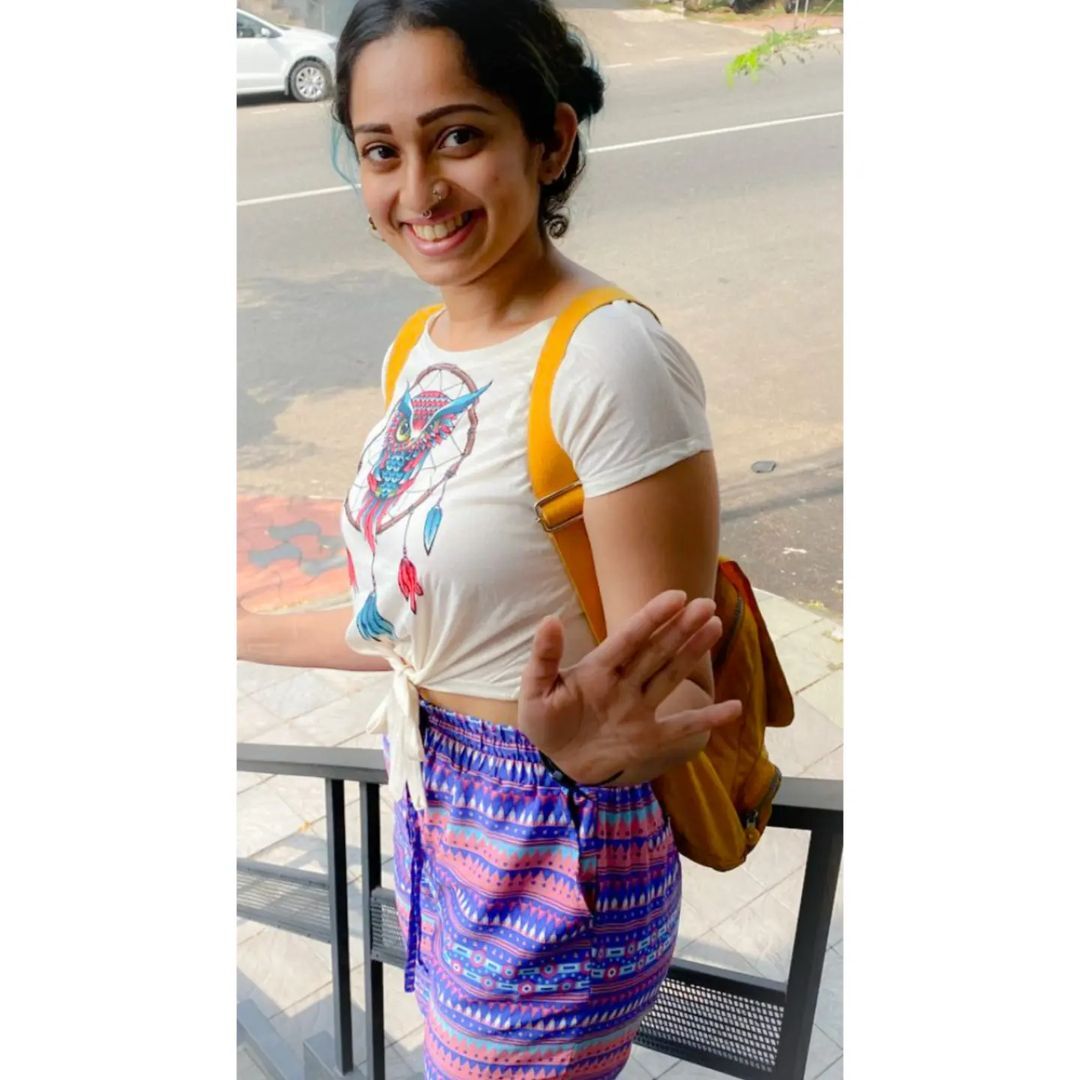 ഷോർട്സിൽ ക്യൂട്ടായി നടി ഇന്ദു തമ്പി, കാണാം ചിത്രങ്ങൾ | Mollywood ...