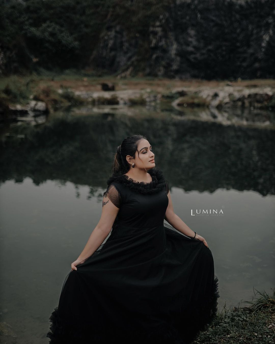 കറുപ്പില്‍ സുന്ദരിയായി മാന്‍വി, ചിത്രങ്ങൾ വൈറല്‍ | Serial Actress Manve ...