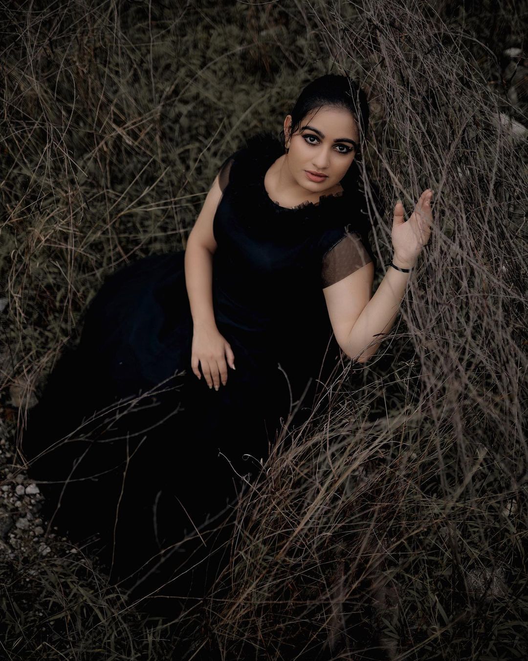 കറുപ്പില്‍ സുന്ദരിയായി മാന്‍വി, ചിത്രങ്ങൾ വൈറല്‍ | Serial Actress Manve ...