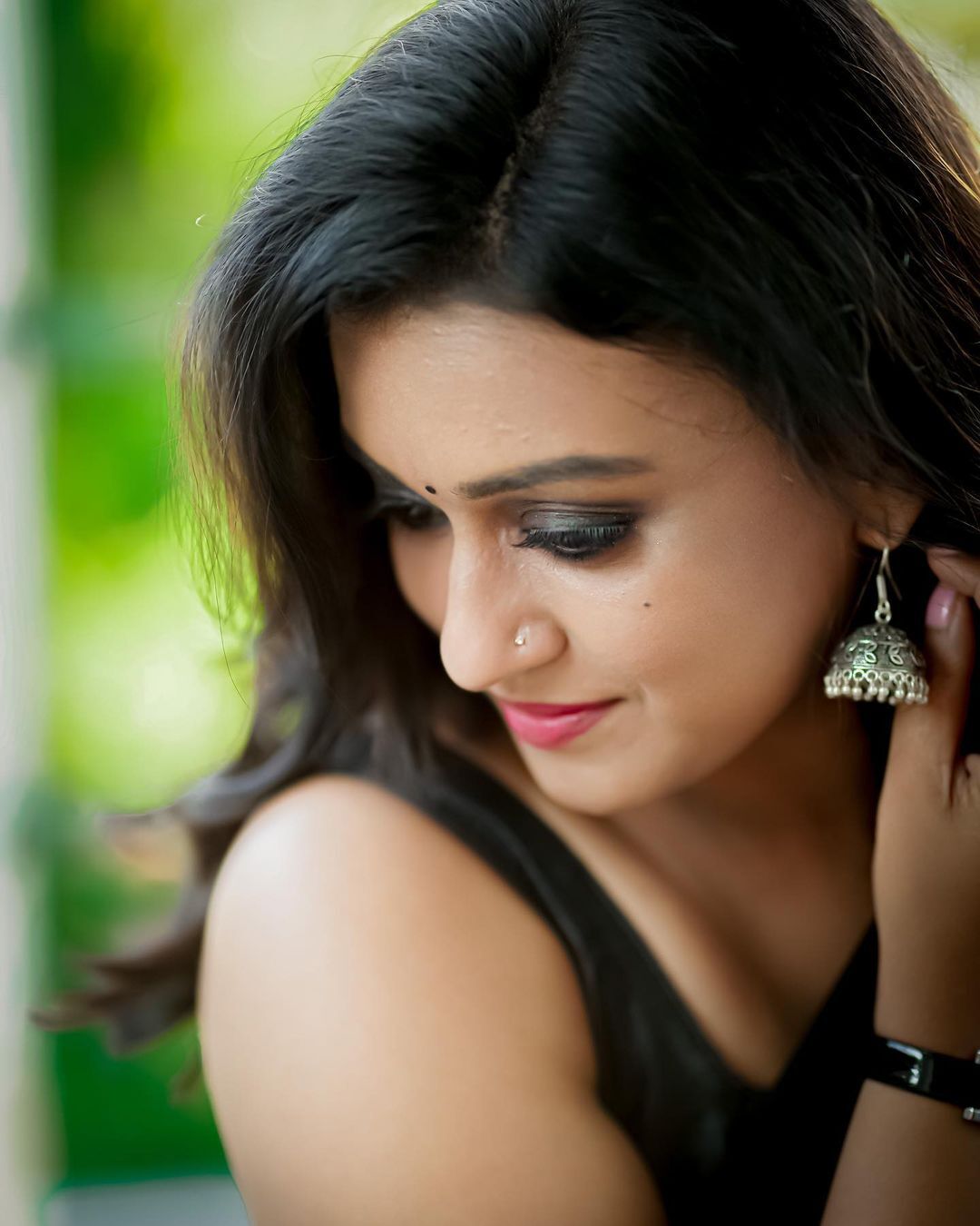 സിംപിൾ സ്റ്റൈലിൽ ഗ്ലാമറസായി വരദ, നടിയുടെ ലേറ്റസ്റ്റ് ചിത്രങ്ങൾ | Serial ...