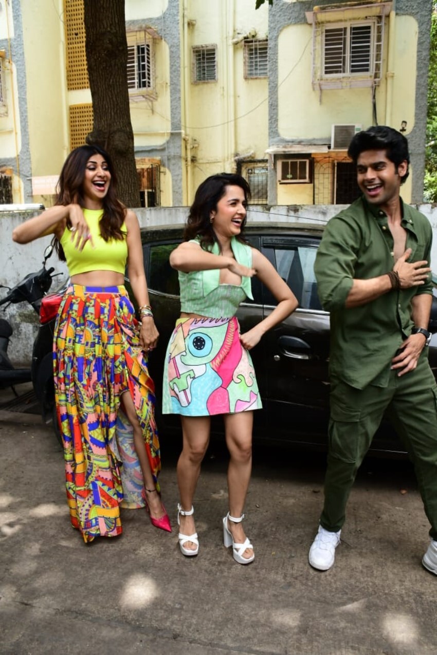 Shilpa Shetty, Abhimanyu Dassani and Shirley Setia snapped promoting ...