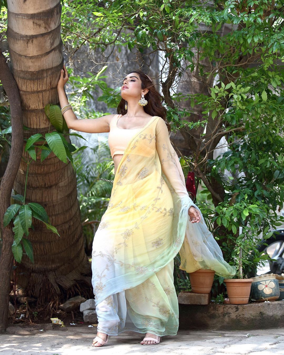 20+ Sonali Kukreja Photos: Find Latest HD Images, Pictures, Stills ...