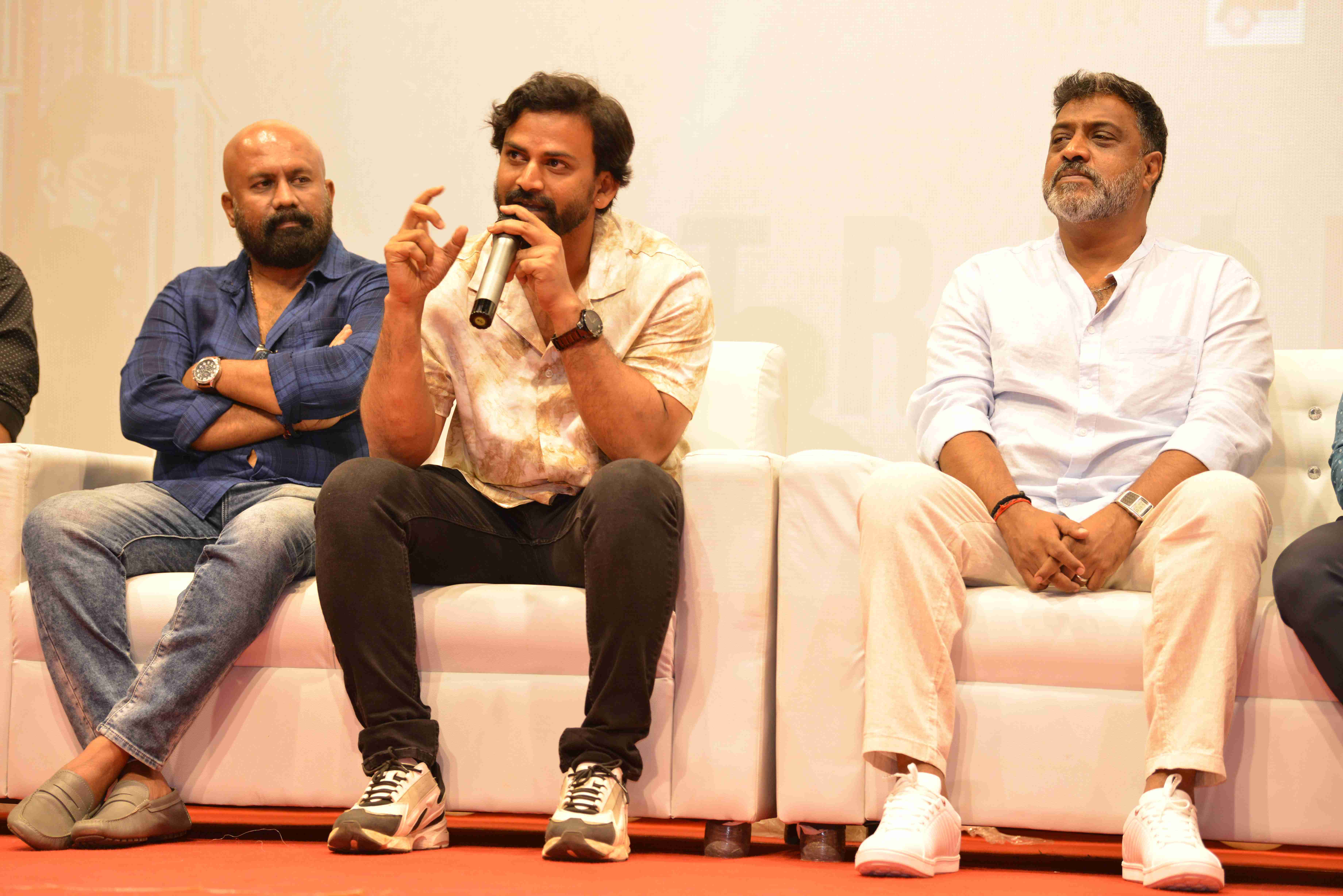 Twenty One Hours Film Press Meet - Filmibeat