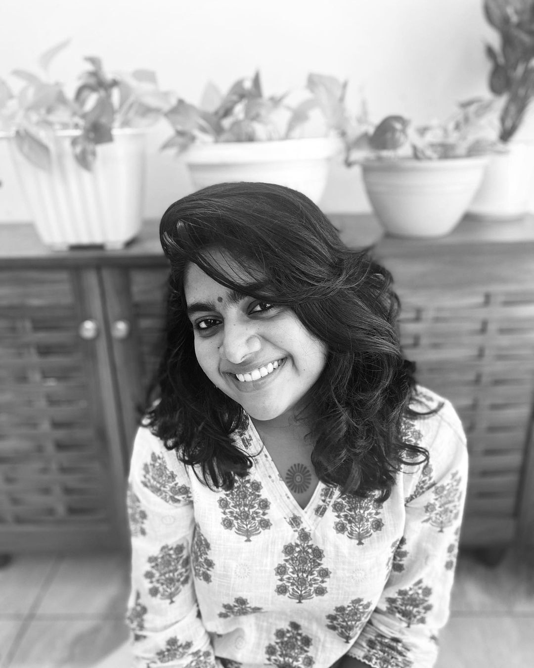 നാച്വറൽ ബ്യൂട്ടി, പുഞ്ചിരിയഴകുമായി നിമിഷ സജയൻ, പുത്തൻ ചിത്രങ്ങൾ കാണാം ...