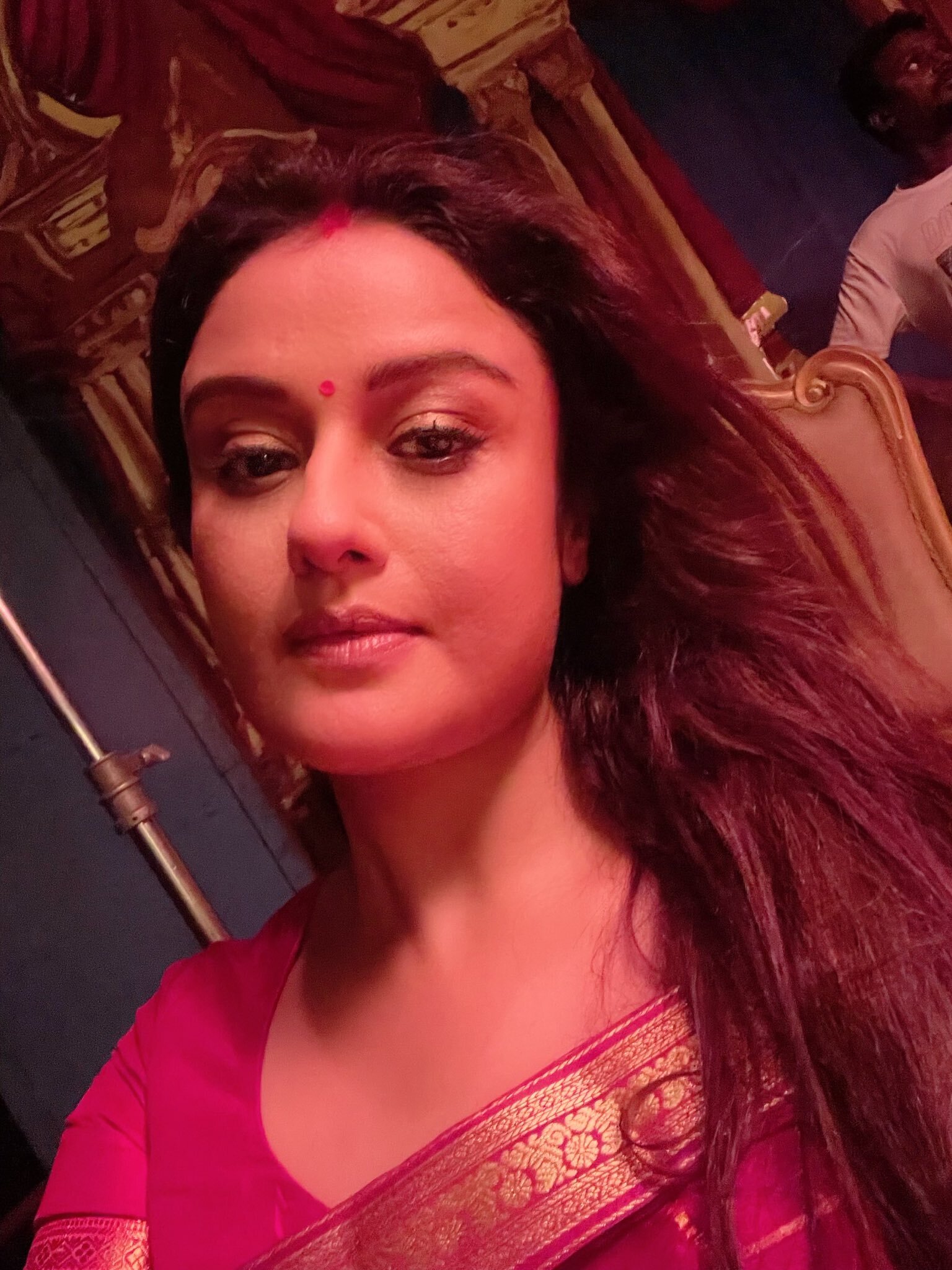 தொடையில் டாட்டூ..வயசானாலும் அழகு சும்மா அள்ளுதே.. மாடர்ன் லுக்கில் ...