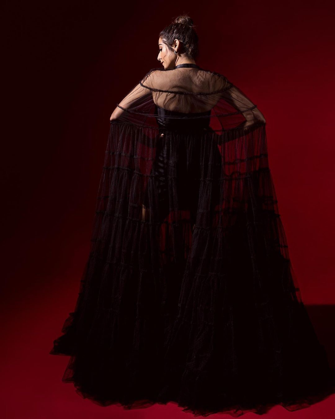 Arabic Kuthu - Halamithi Habibo Fame Singer Jonita Gandhi Alluring ...