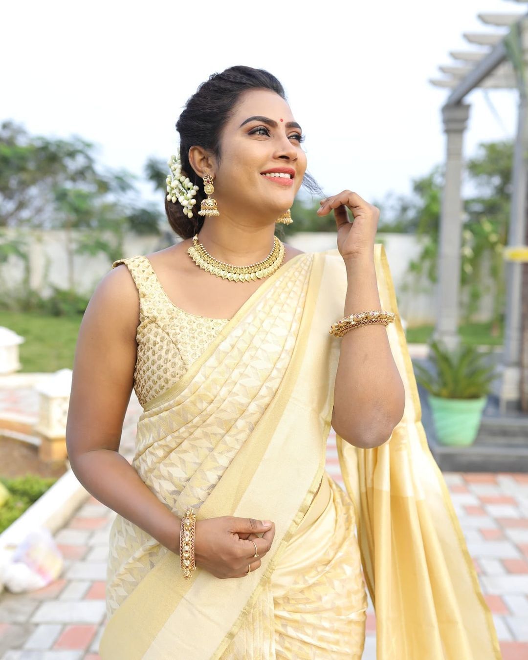 Myna Nandhini (Myna) Photos | Myna Nandhini (Myna) Latest HD Pics |Myna ...