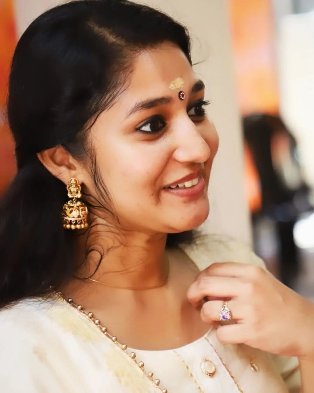 സ്റ്റൈലിഷായി ശ്രീലക്ഷ്മി, നീയും ഞാനും താരം സുസ്മിതയുടെ ഗ്ലാമർ ഫോട്ടോസ് ...