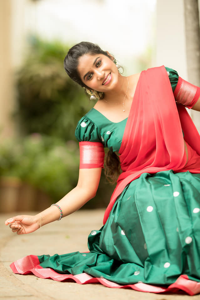 Aadhirai Soundararajan Photos: Find Latest HD Images, Pictures, Stills ...