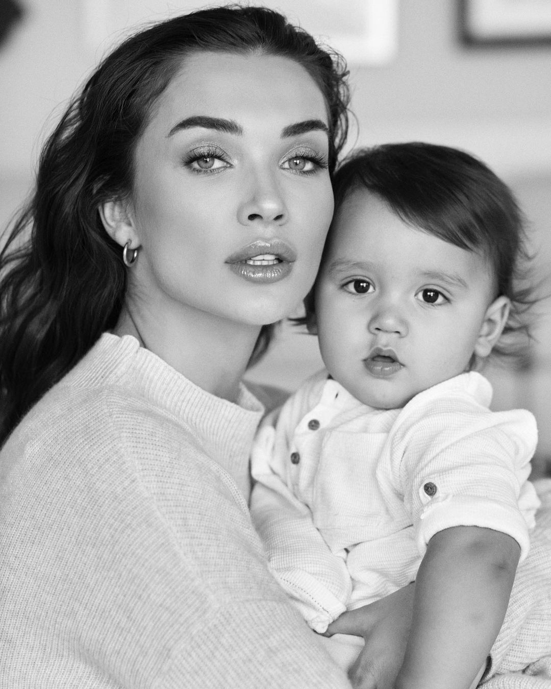 Amy Jackson With Her Adorable Kid Photos - Filmibeat