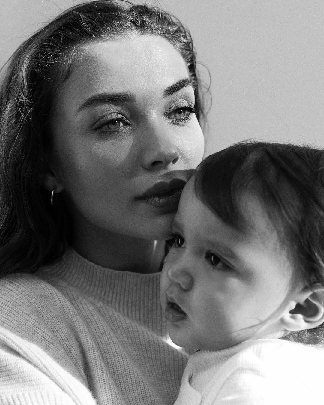 Amy Jackson With Her Adorable Kid Photos - Filmibeat