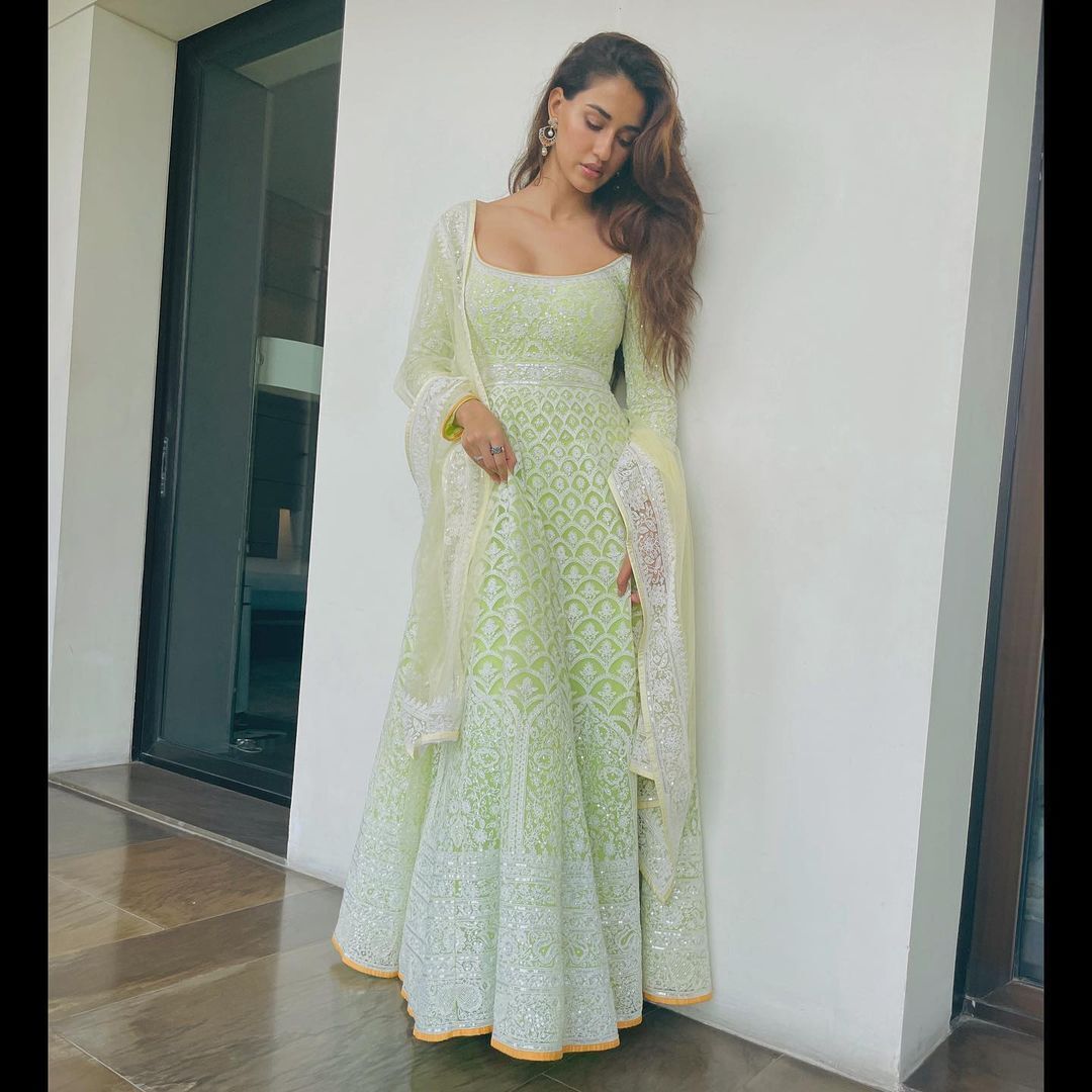 Disha patani: నిత్యం బికినీల్లో దర్శనం ఇచ్చే దిశాను ఇలా పద్దతిగా ...