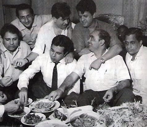 Remembering Dilip Kumar: These Pics Of The Legendary Actor Will Make ...