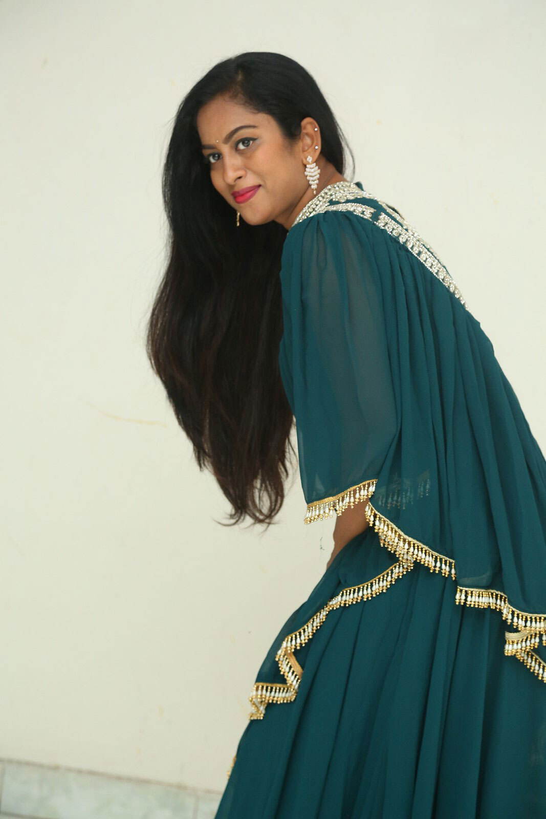 Sakshi Photos: Find Latest HD Images, Pictures, Stills & Pics - Filmibeat