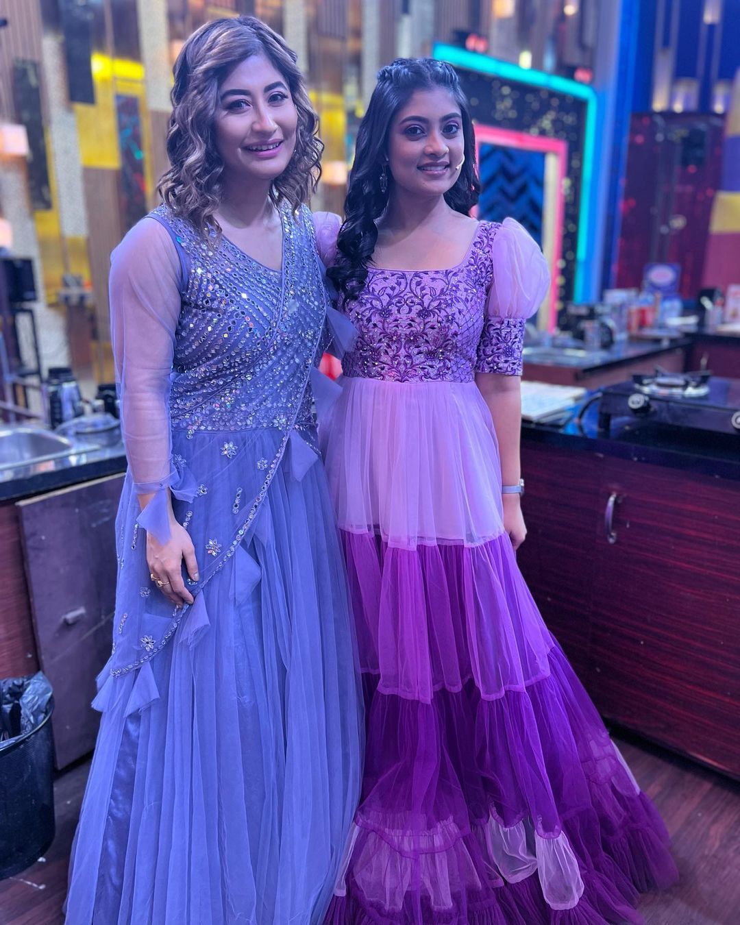 குக் வித் கோமாளி சீசன் 3.. ஸ்பெஷல் கோமாளியான சுனிதா! | Sunita Turns To ...