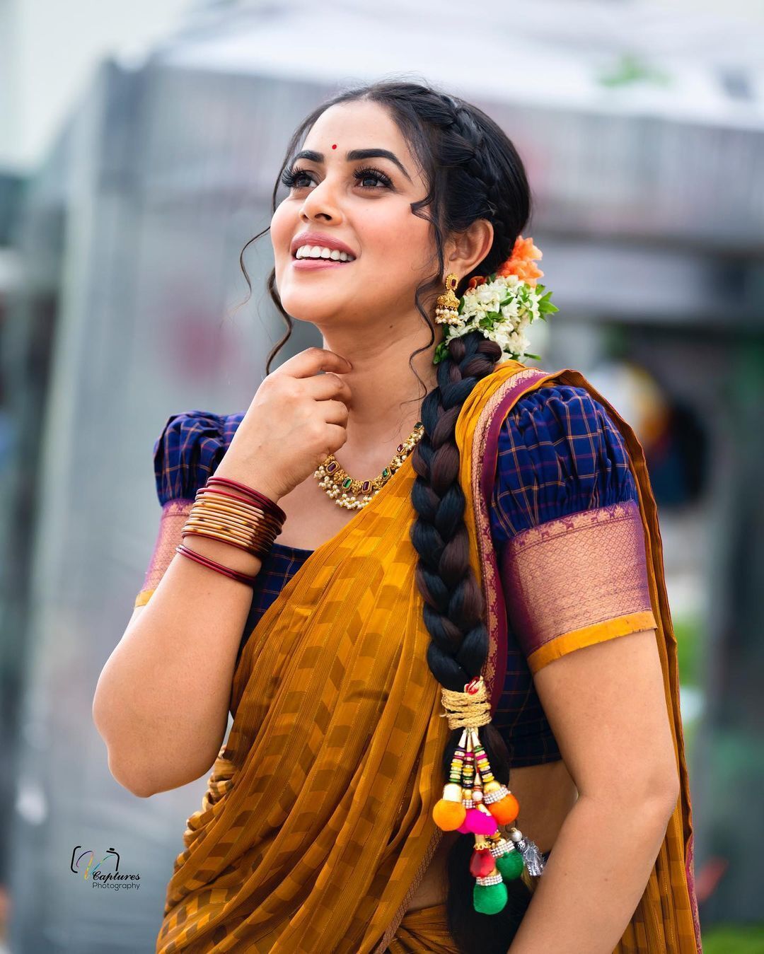 ಲಂಗ ದಾವಣಿಯಲ್ಲಿ ನಟಿ ಪೂರ್ಣ ಚಿತ್ರಗಳು | Actress Poorna Cute And Sizzling ...