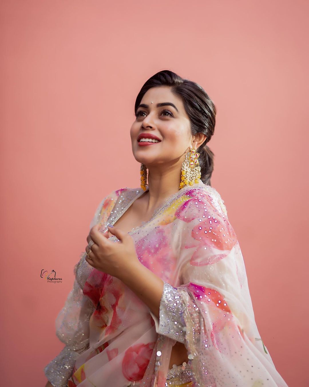 ಲಂಗ ದಾವಣಿಯಲ್ಲಿ ನಟಿ ಪೂರ್ಣ ಚಿತ್ರಗಳು | Actress Poorna Cute And Sizzling ...