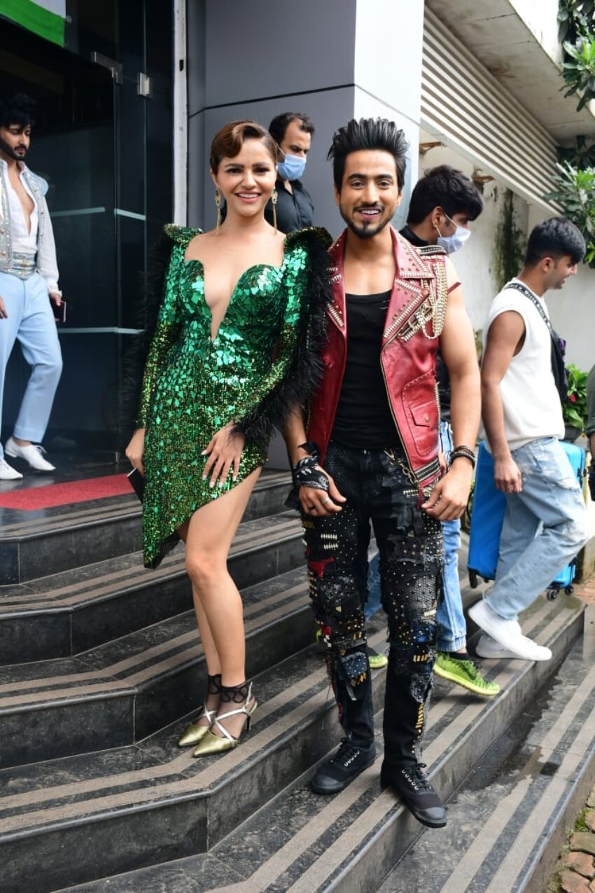 Nora Fatehi, Madhuri Dixit, Karan Johar and others snapped on the sets of Jhalak Dikhhla Jaa ...