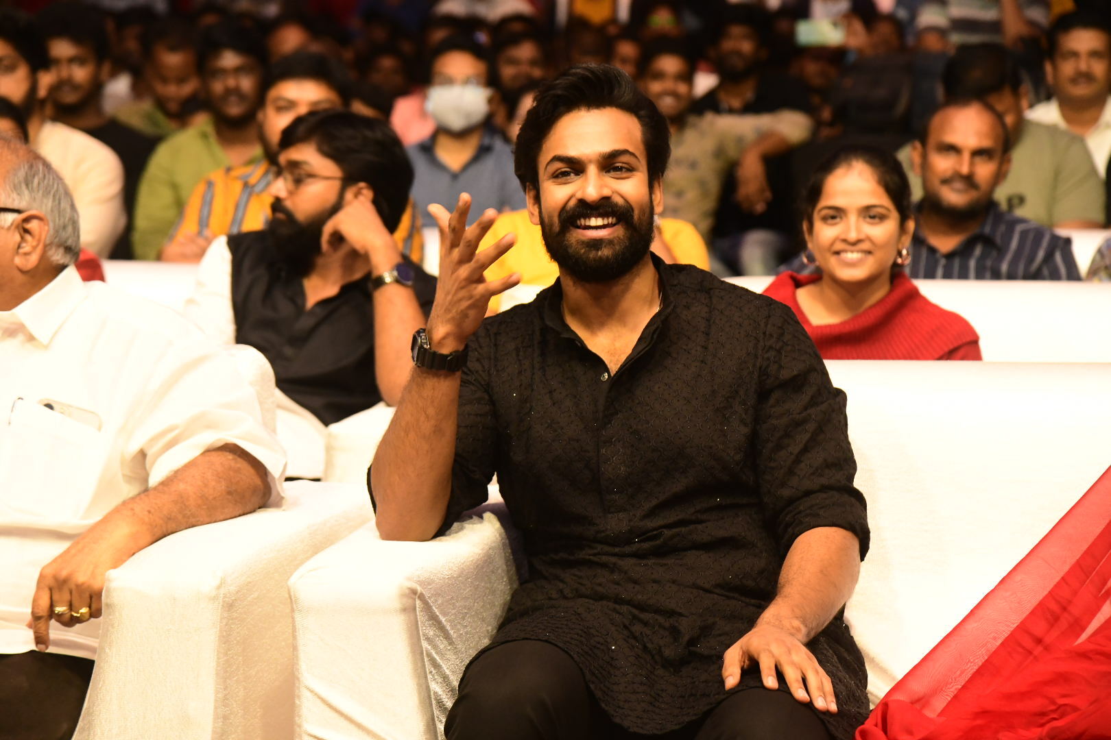 Ranga Ranga Vaibhavanga pre relase event యాక్సిడెంట్ తర్వాత సాయిధరమ్ ...