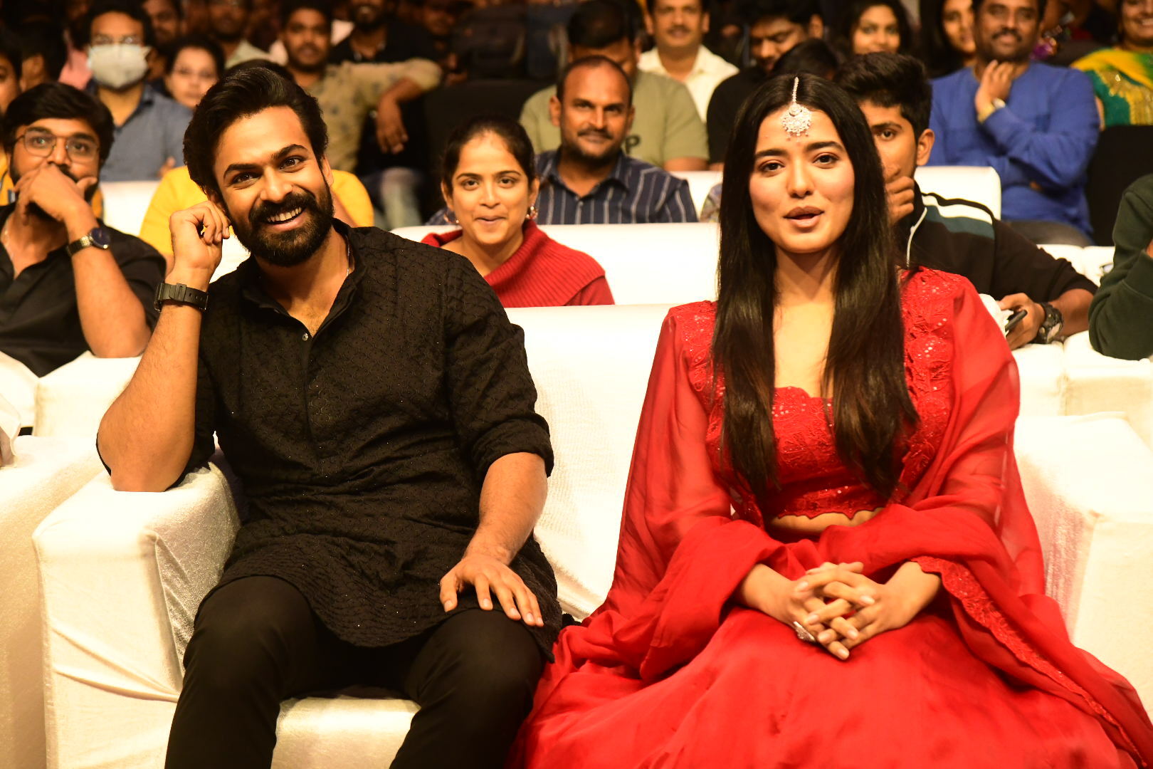 Ranga Ranga Vaibhavanga pre relase event యాక్సిడెంట్ తర్వాత సాయిధరమ్ ...