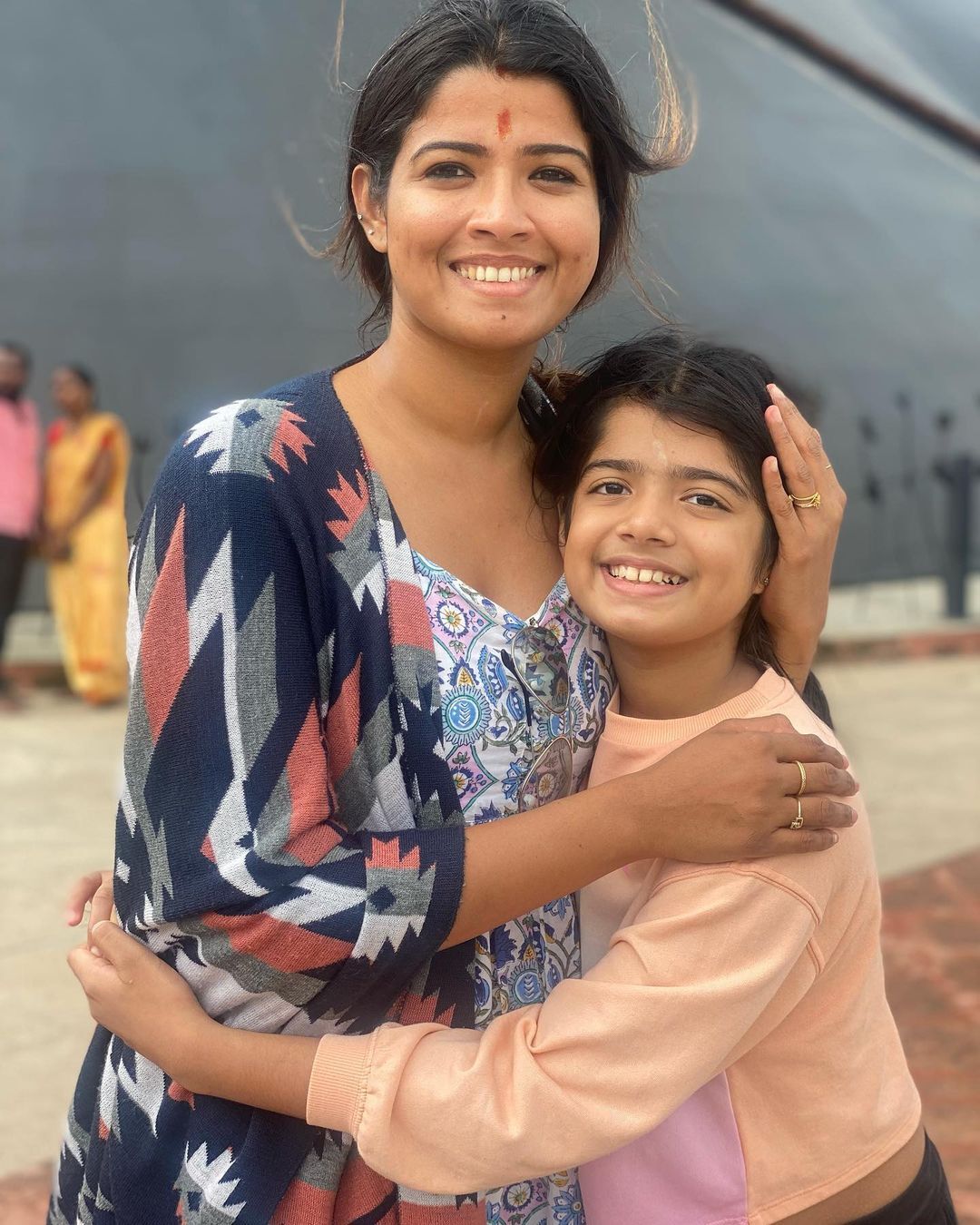 ഫിറ്റ്നെസിൽ ദിനം തുടങ്ങാം... വർക്ക്ഔട്ടിന് ശേഷം ക്യൂട്ട് ലുക്കിൽ അമൃത ...