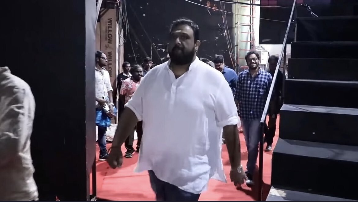 அசத்தலான பூஜையுடன் துவங்கிய சூர்யா 42...கலக்கல் போட்டோஸ் இதோ | Suriya ...